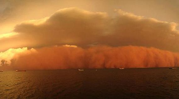 Cyclone Narelle causes a wall of dust and water | Visual Obsession